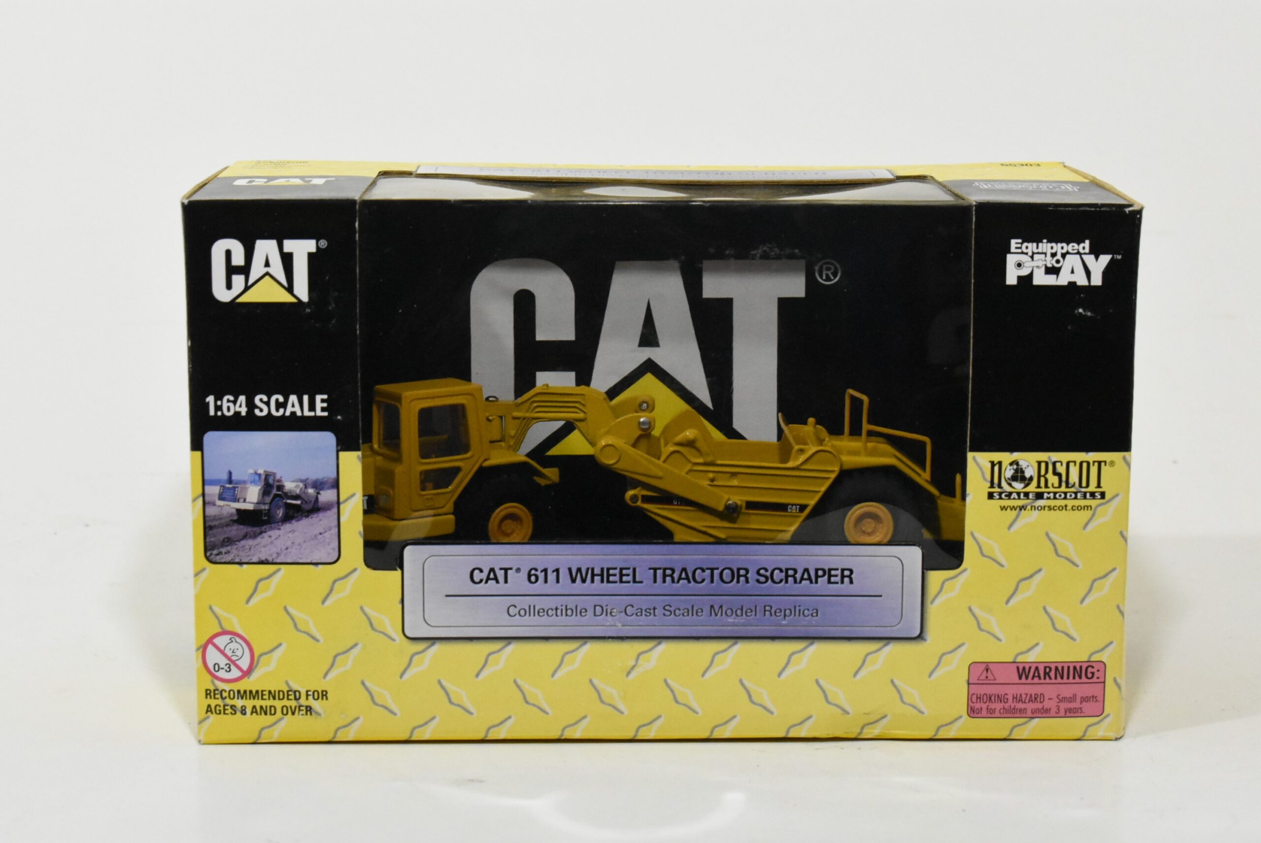 1/64 Cat 611 Wheel Tractor Scraper - Dalton's Farm Toys