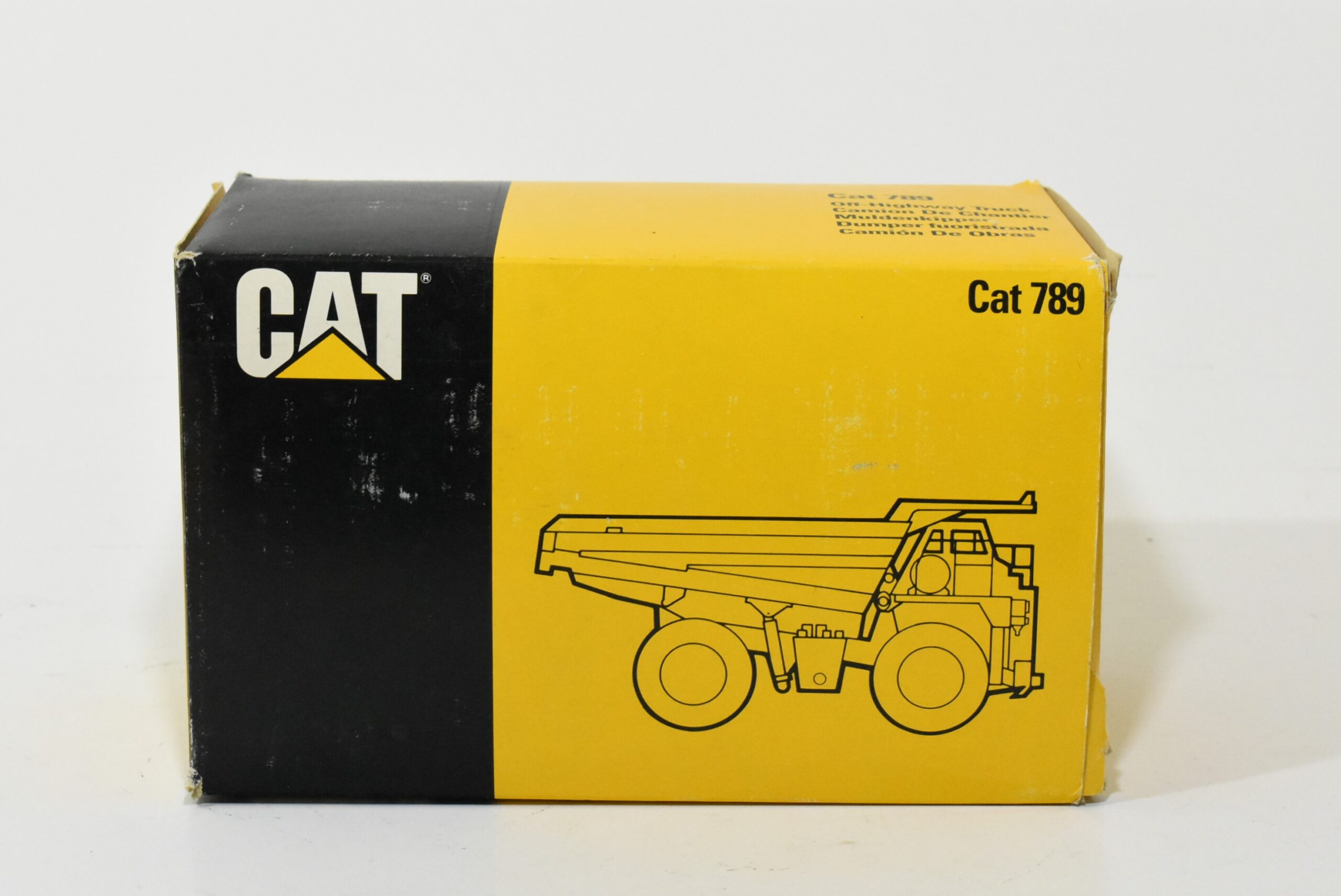 1/50 Cat 789 Off Highway Dump Truck - Dalton's Farm Toys