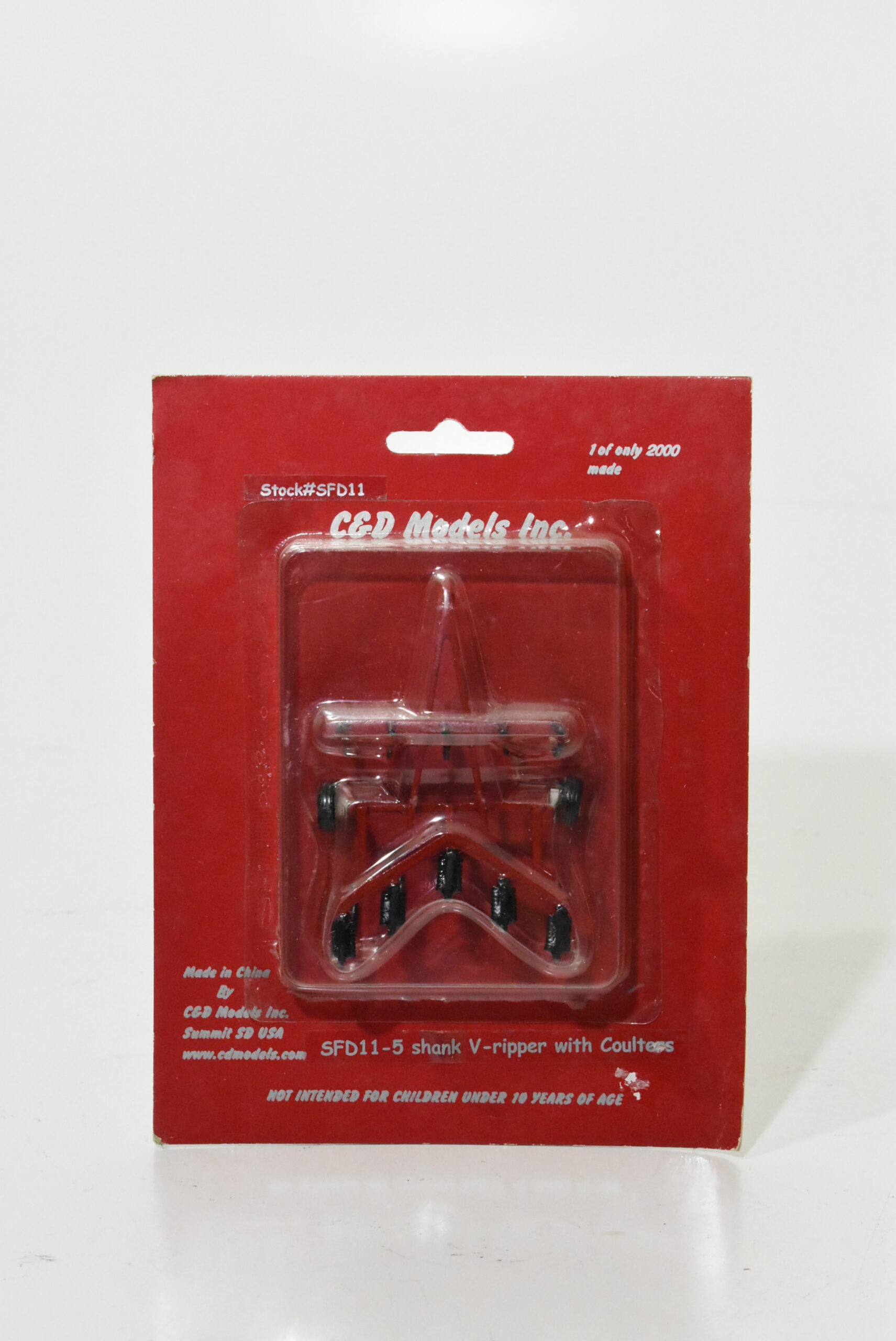 1/64 SFD11 5 Shank V-Ripper With Coulters - Dalton's Farm Toys