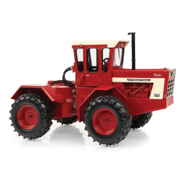1/32 International Harvester 4366 4wd Tractor With Singles & Red Cab - Dalton's Farm Toys