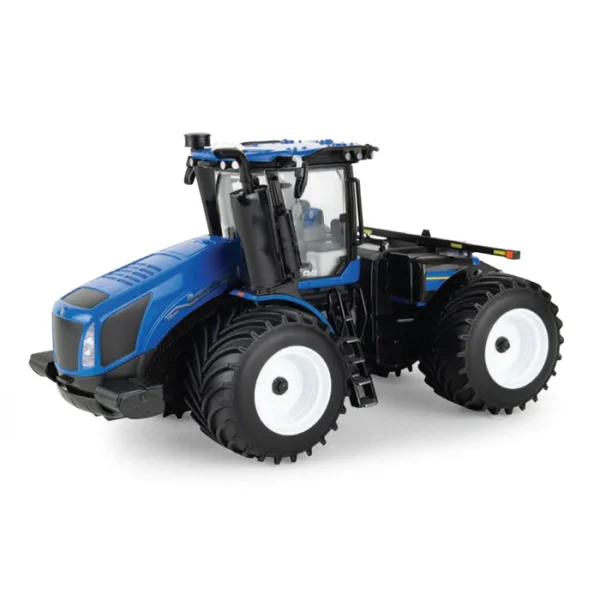 1/32 New Holland T9.700 4wd Tractor With LSW Tires - Dalton's Farm Toys