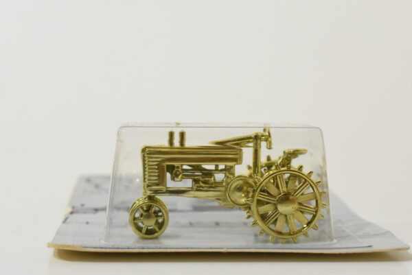 1/64 John Deere B Gold Tractor, Christmas Collectibles - Dalton's Farm Toys