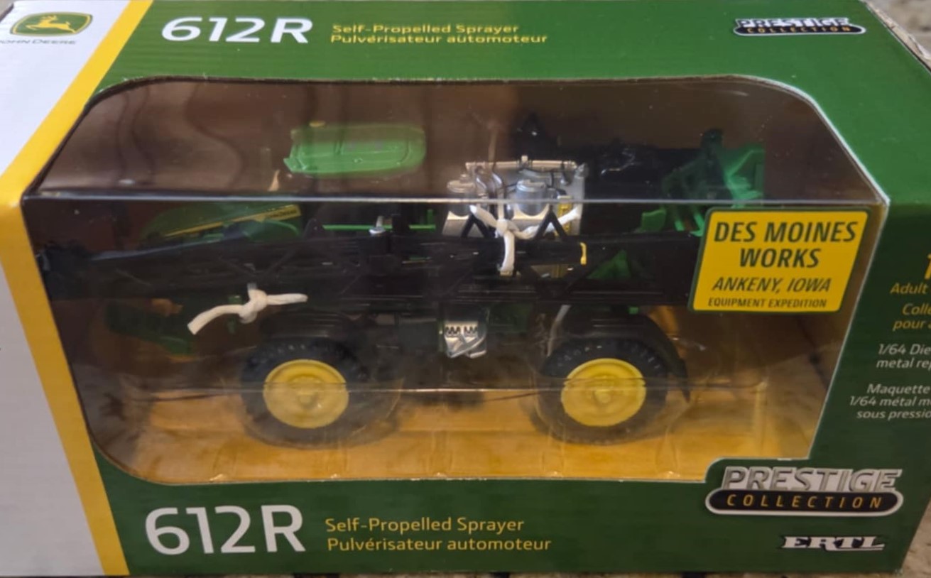 1/64 John Deere 612R Self Propelled Sprayer, Prestige Edition, Des Moines Works Equipment ...