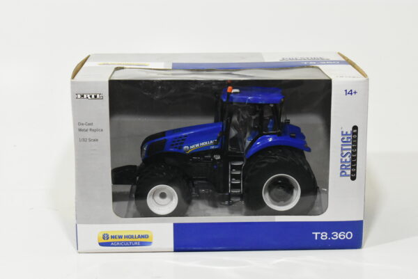 1/32 New Holland T8.360 Tractor With Duals on Front & Rear - Dalton's ...