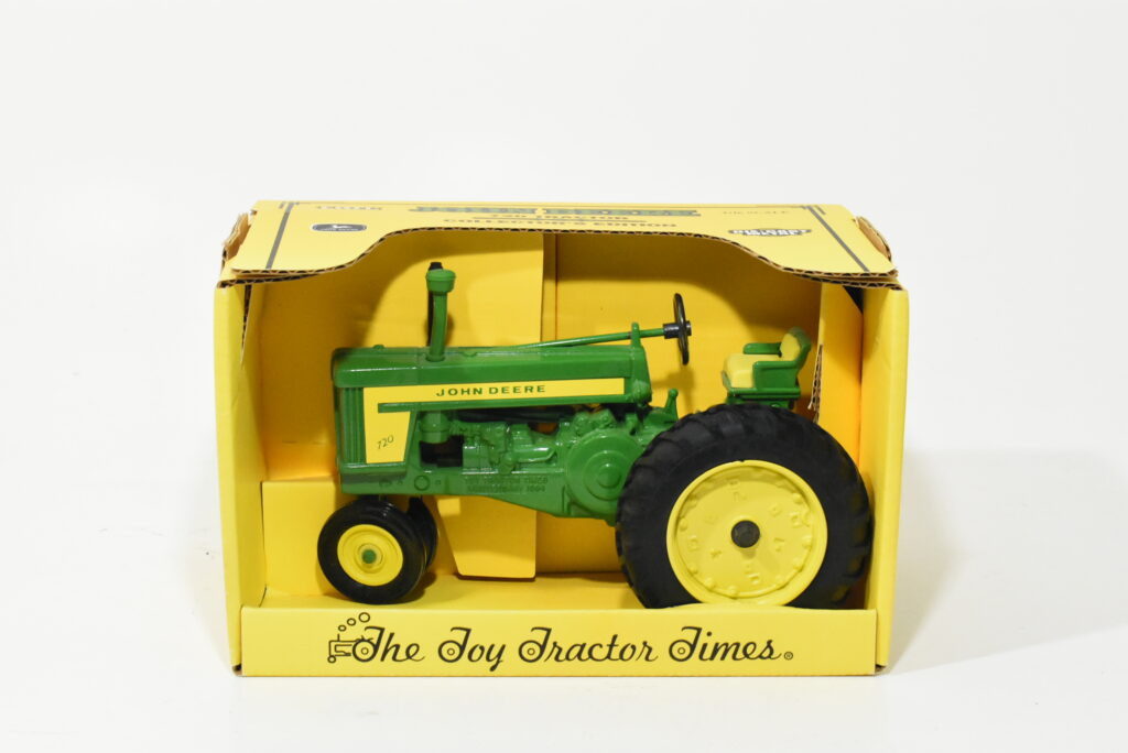 1/16 John Deere 720 Narrow Front Tractor, Toy Tractor Times 1994 ...