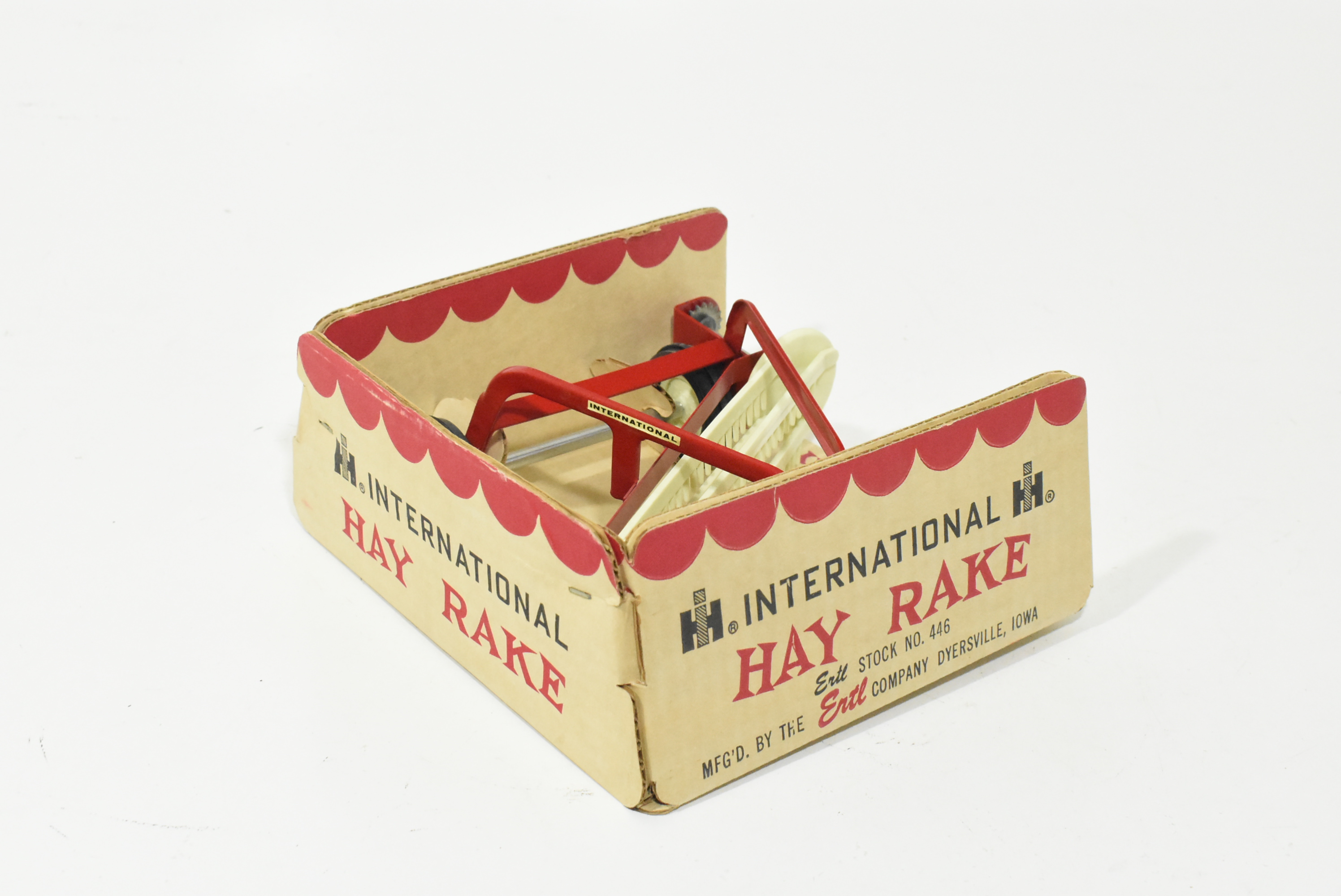 Vintage 1/16 International Harvester Hay Rake In Circus Box - Dalton's ...