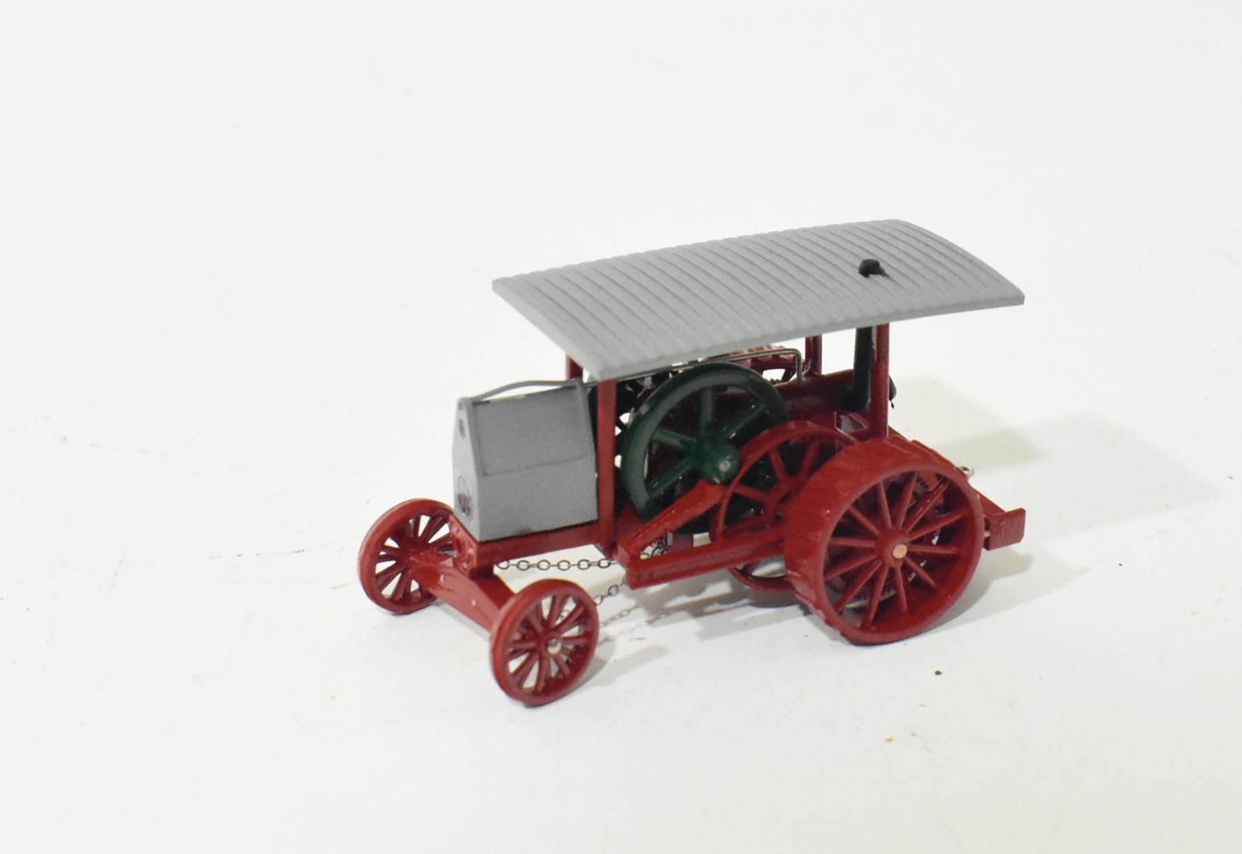 1/64 International Harvester 15 HP Friction Drive Tractor With Canopy ...