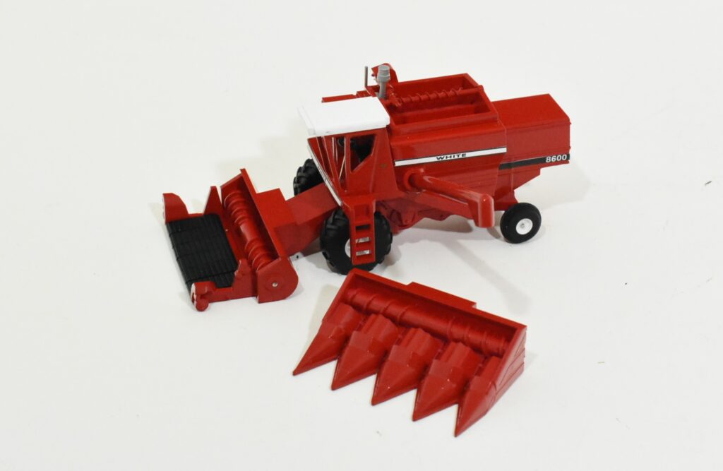 1/64 Scratch Built White 8600 Combine With 4 Row Corn & Pickup Head ...