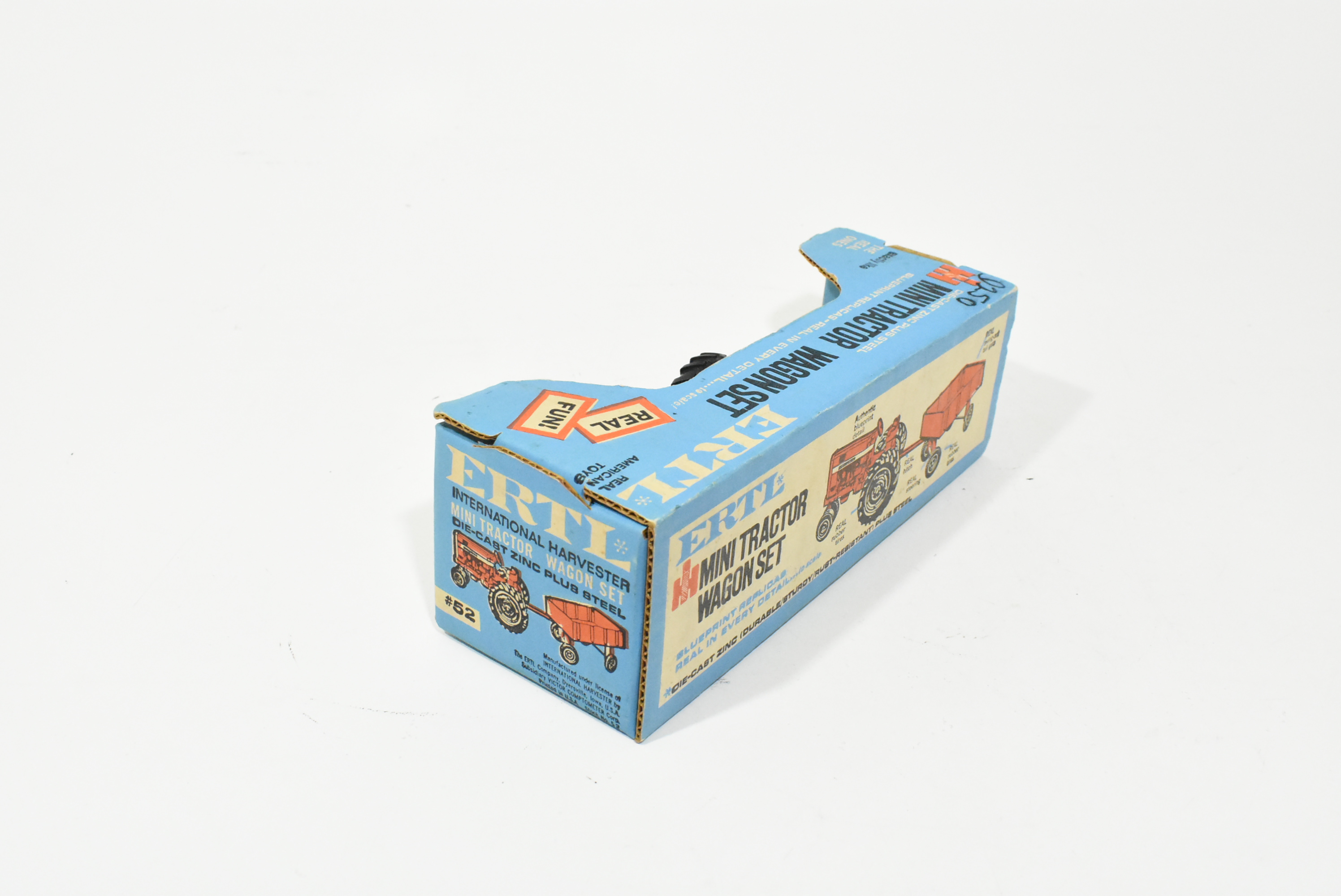 Vintage 1/32 International Harvester 656 Tractor & Wagon Set In Blue ...