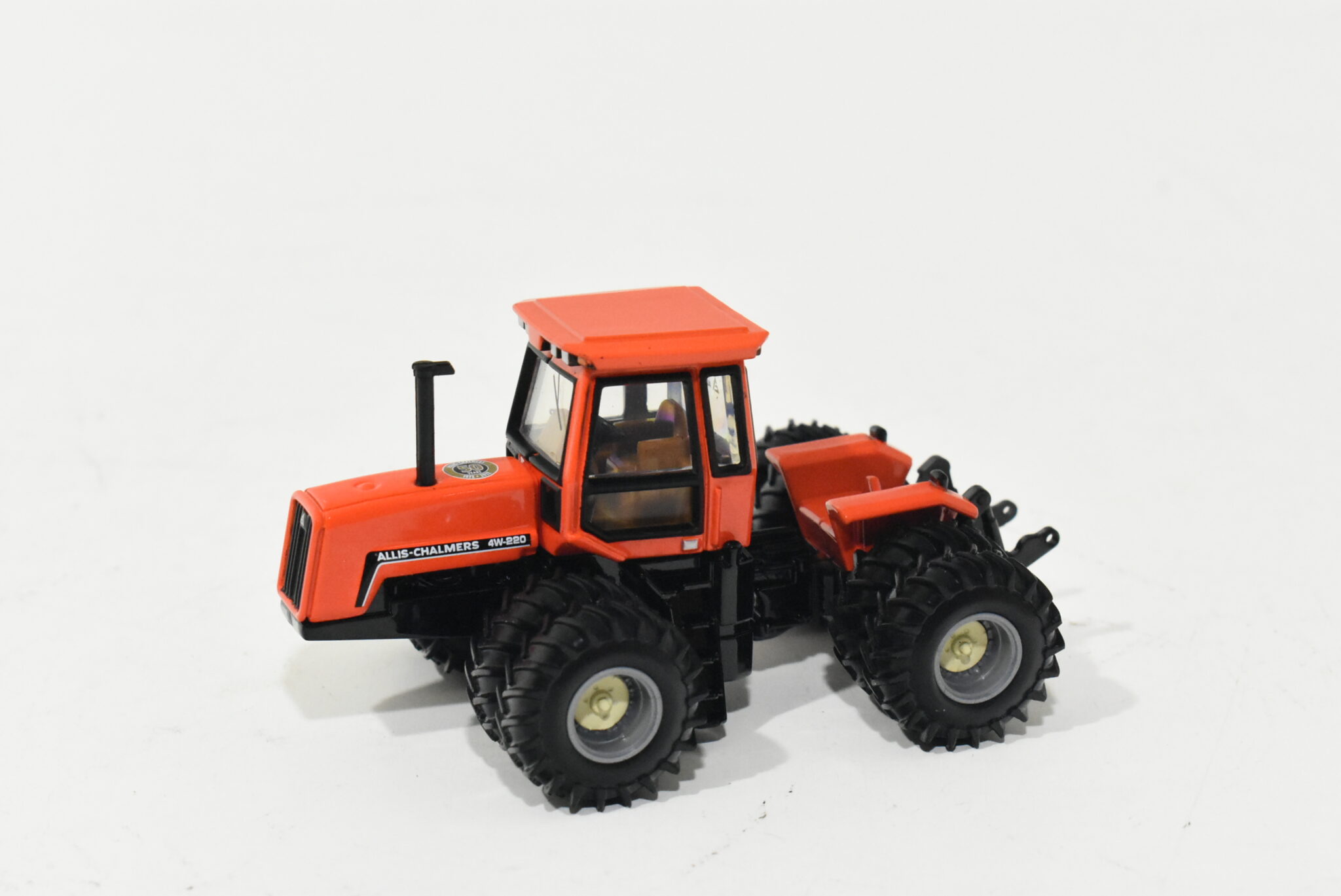 1/64 Allis Chalmers 4W-220 4WD Tractor With Duals - Dalton's Farm Toys