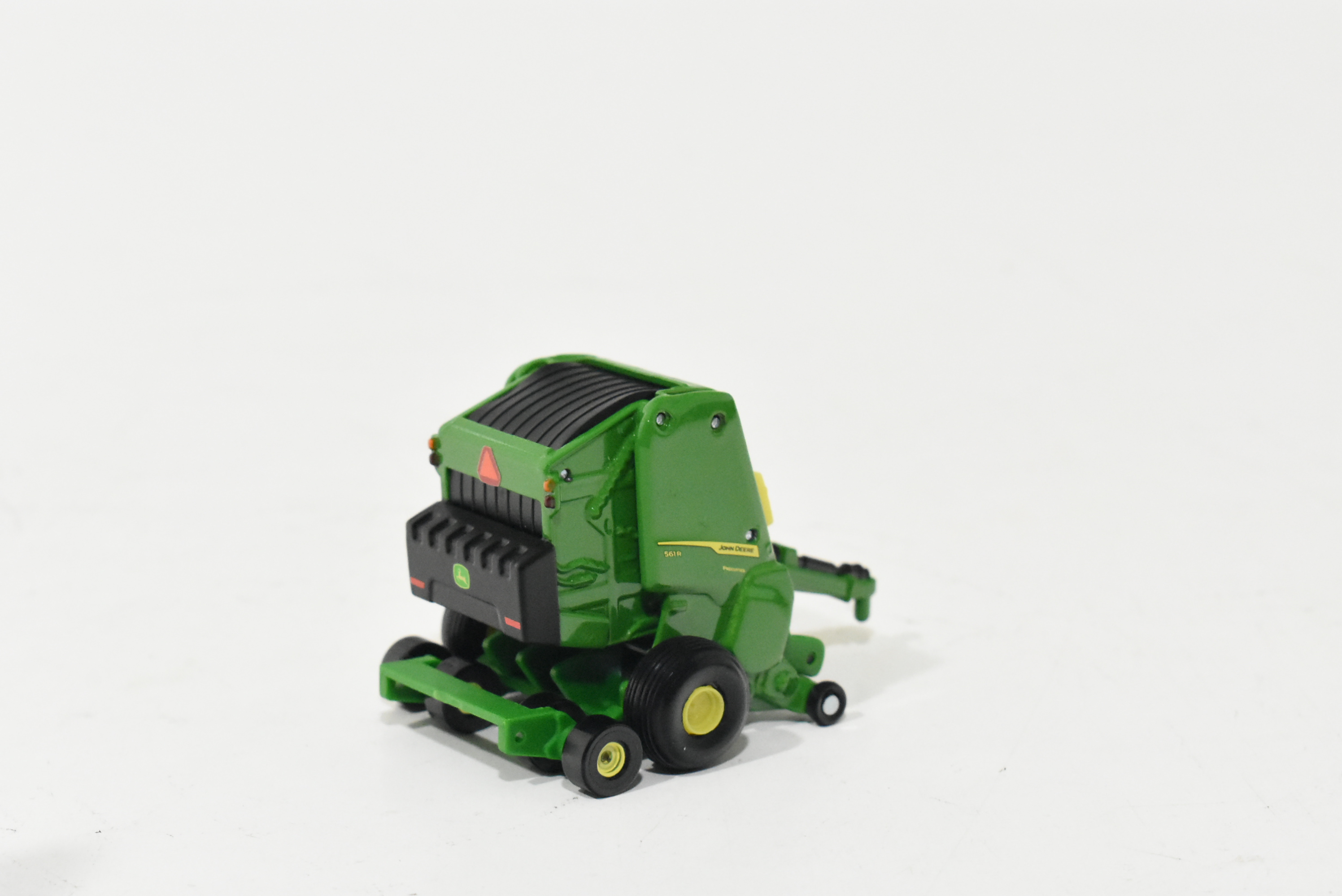1/64 John Deere 561R Round Baler - Dalton's Farm Toys