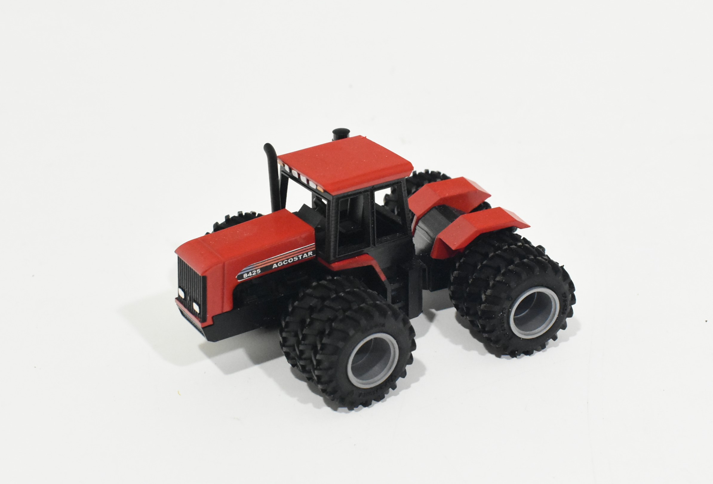 1/64 Scratch Built Red Agcostar 8425 4wd Tractor With Triples & 3 Pt ...
