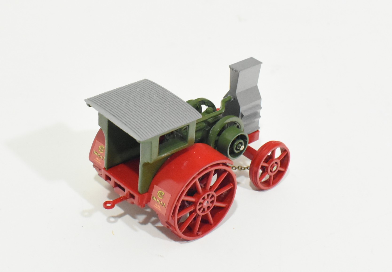 1/64 International Harvester 25 Mogul Tractor - Dalton's Farm Toys