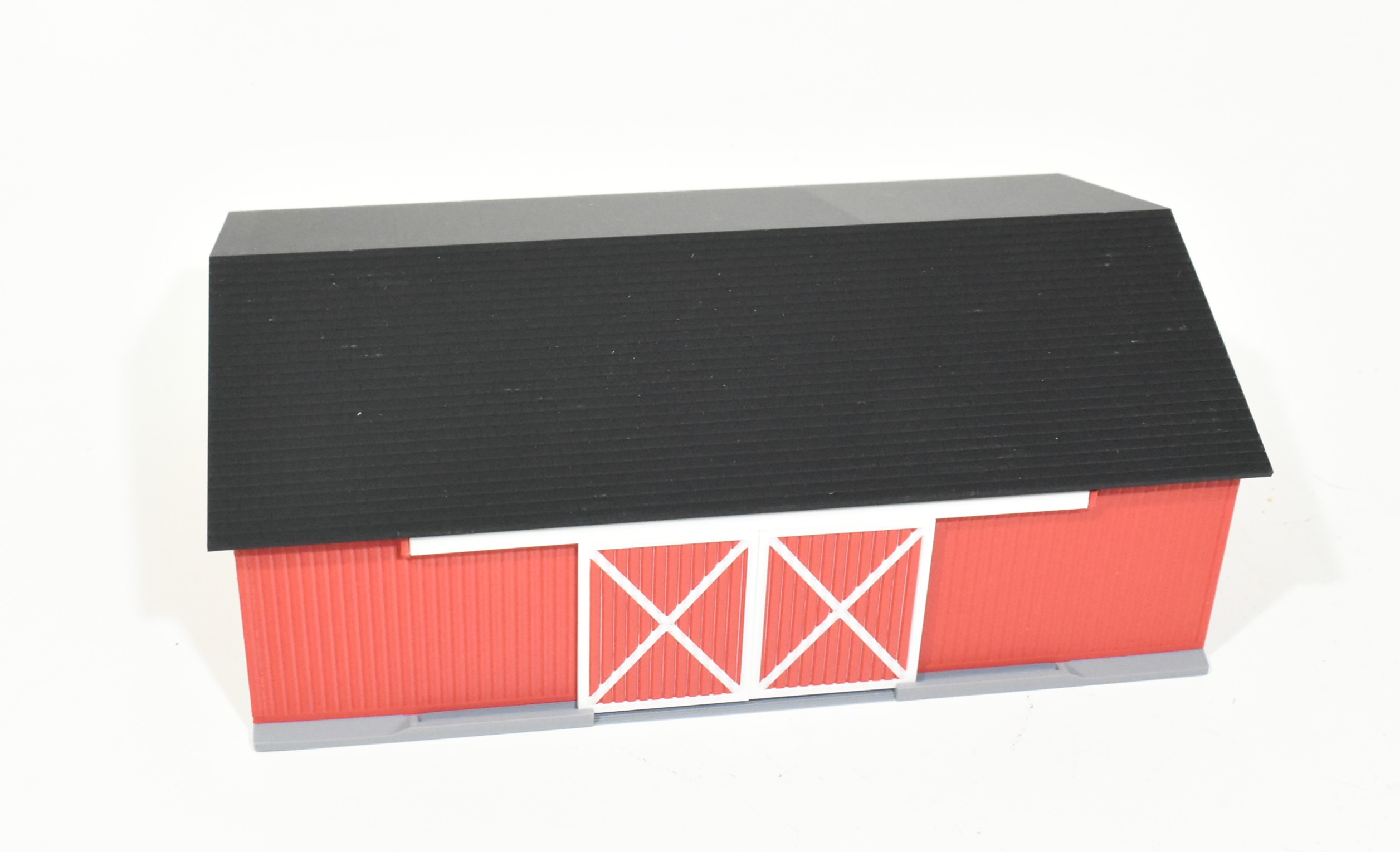 1/64 Classic Style Shed, Red/White - Dalton's Farm Toys
