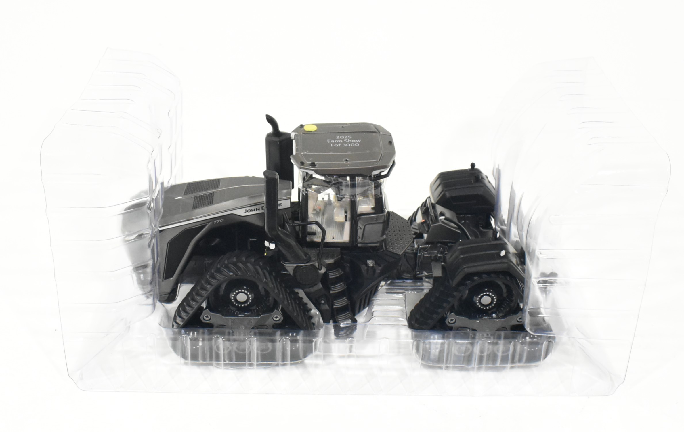 1/32 John Deere 9RX 770 Tracked Tractor, 2025 Farm Show Edition, Black ...