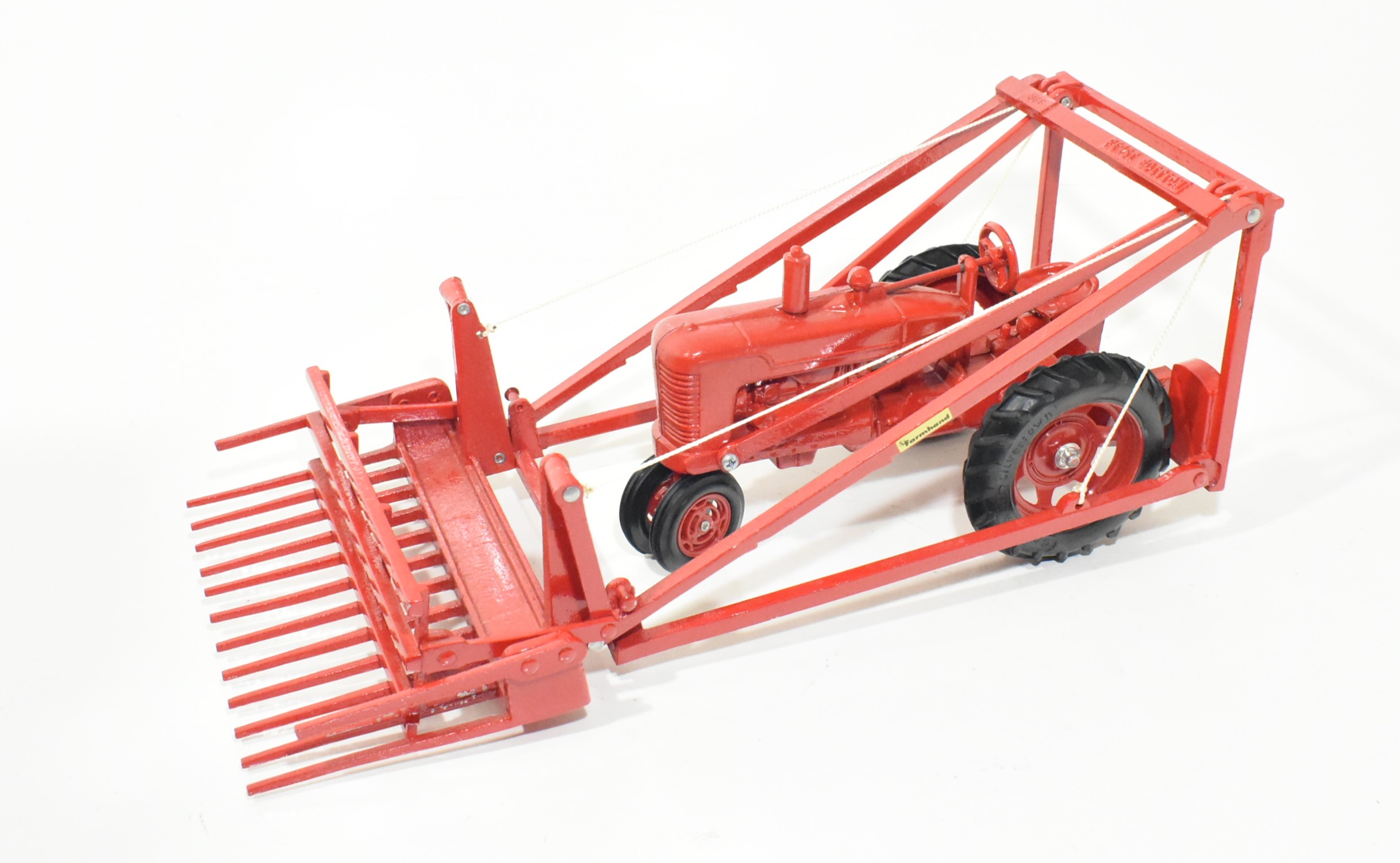 1/16 Farmall M Tractor With Farmhand Hay Loader - Dalton's Farm Toys
