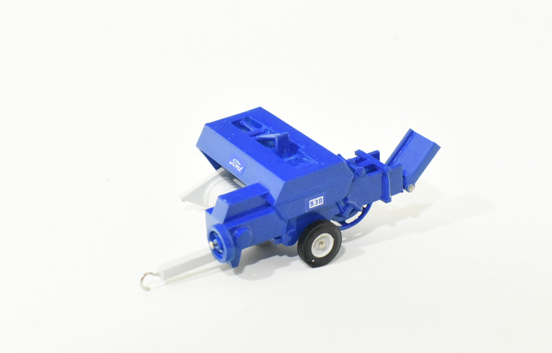 1/64 Ford 530 Square Hay Baler - Dalton's Farm Toys