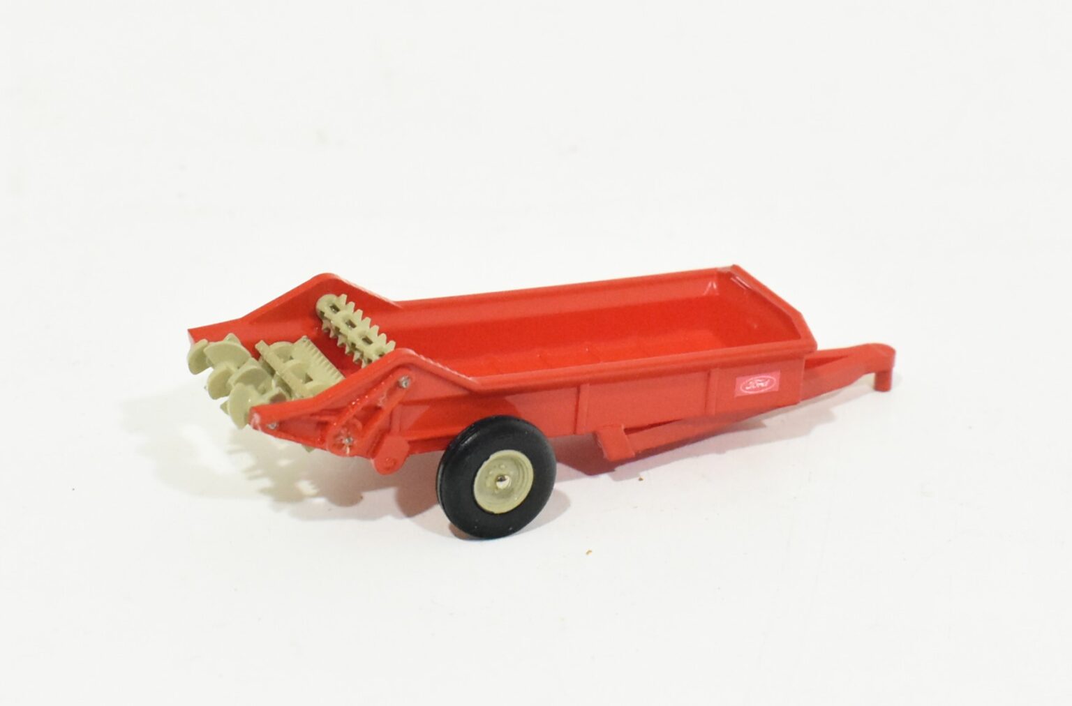 1/64 Ford Manure Spreader, Red - Dalton's Farm Toys