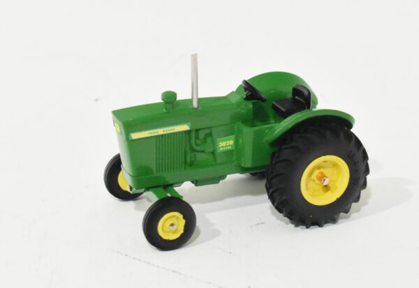 1/64 John Deere 3020 Standard Tractor - Dalton's Farm Toys