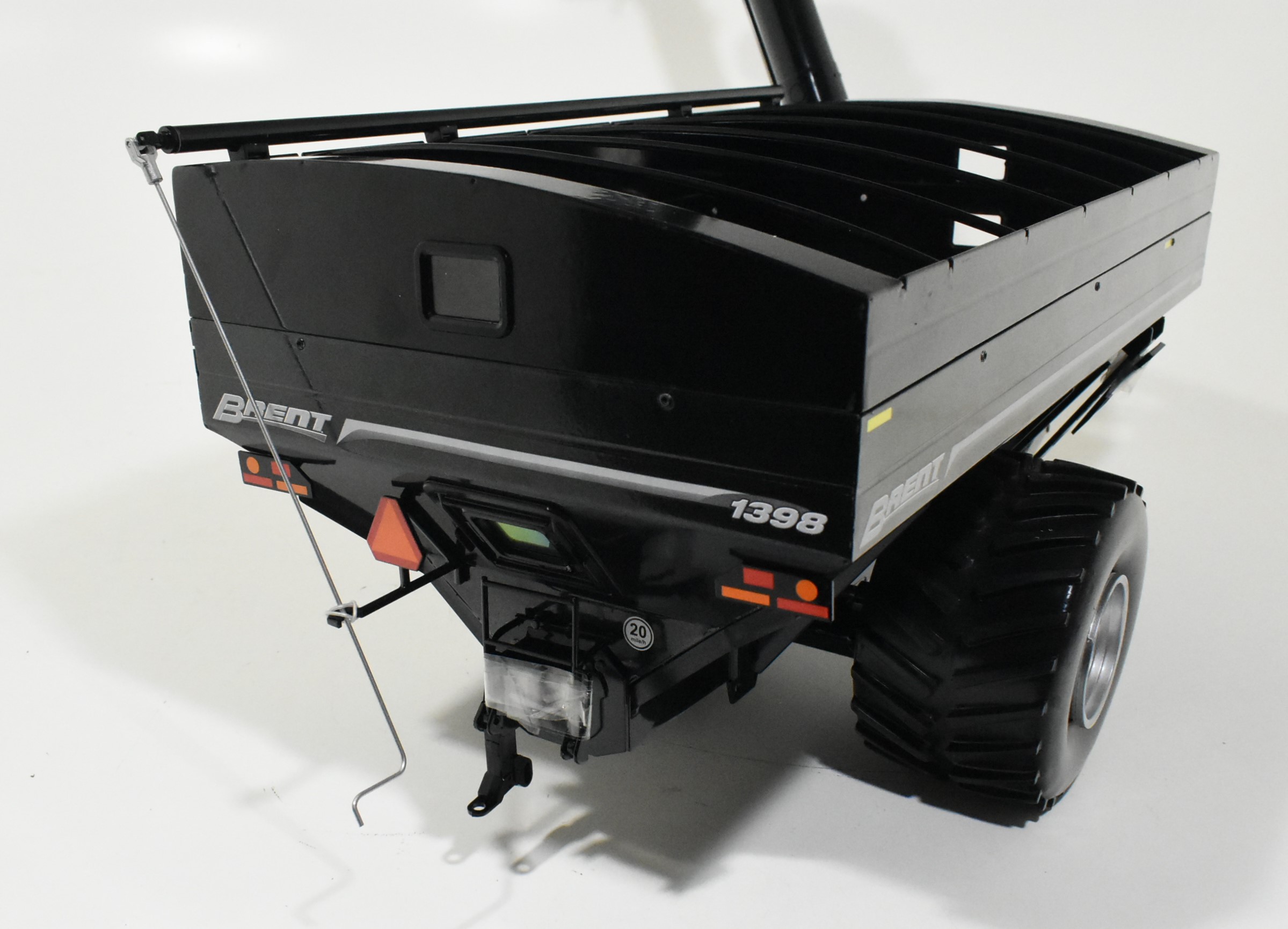 1/16 Brent 1398 Grain Cart Auger Wagon With Flotation Tires, Black ...