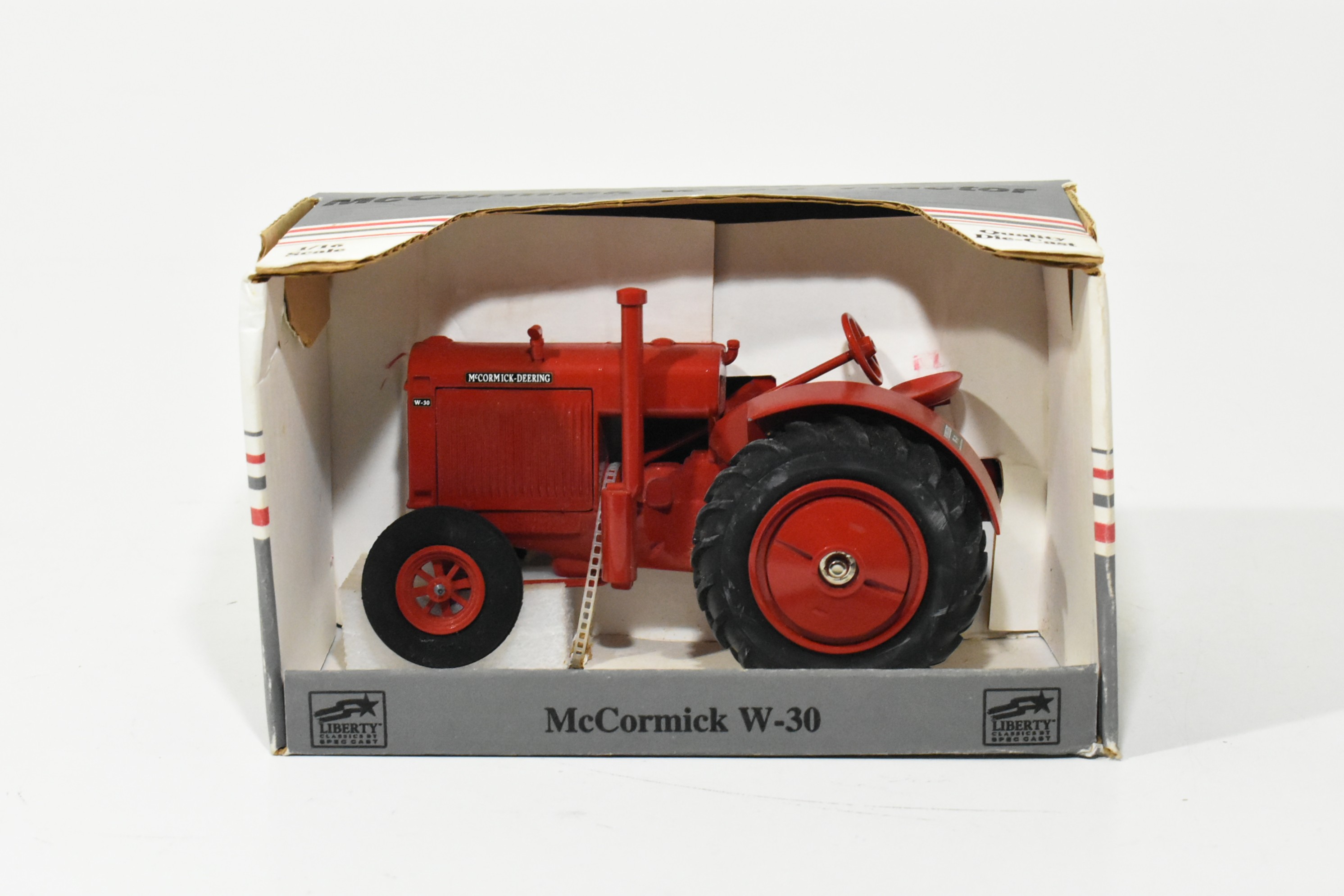 1/16 McCormick Deering W-30 Tractor With Screens & Wheel Weights ...